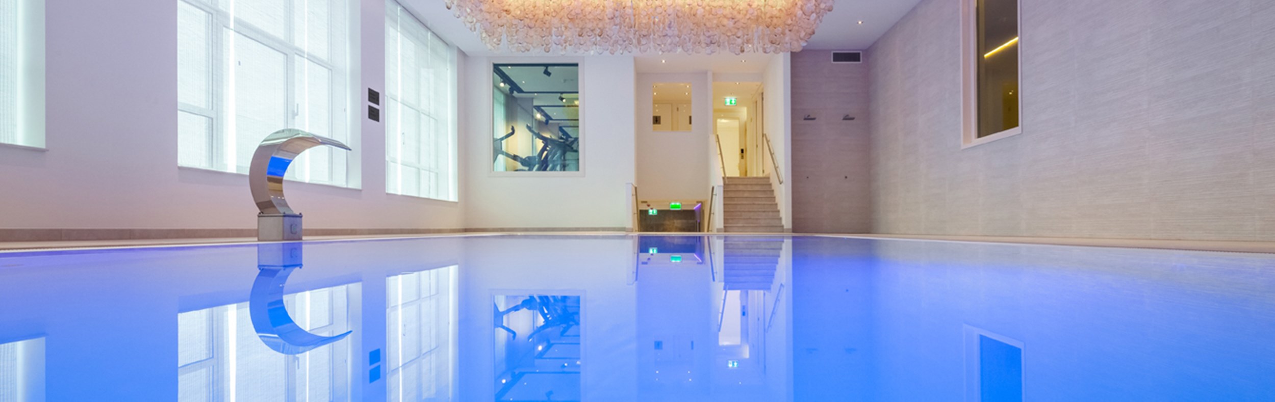 Swimming Pool - Hotel Vianen - Utrecht