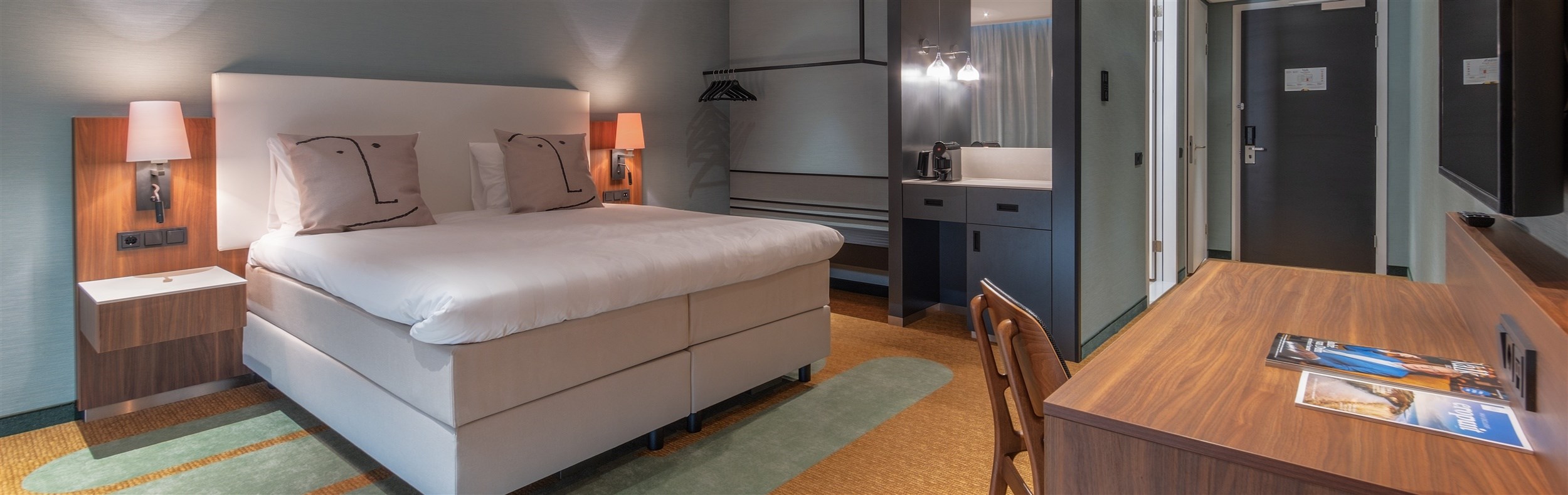 Amsterdam airport hotelkamer, Park Sleep Fly, shuttle service - Hotel ...